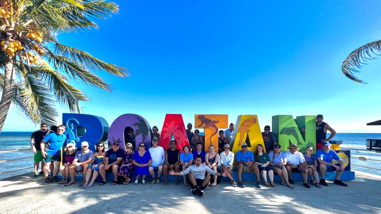 Roatan Sandri's Tours - Your Tours and Excursion agency in Roatan